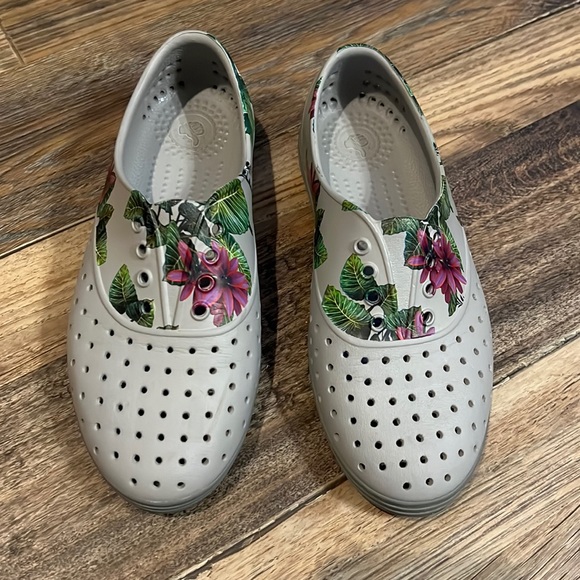 Native Shoes | Shoes | Native Jericho Bloom Shoes In Gray W5 Pristine ...